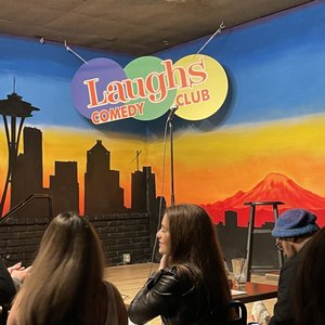 LAUGHS COMEDY CLUB- SEATTLE - 90 Photos & 210 Reviews - 5220 Roosevelt ...