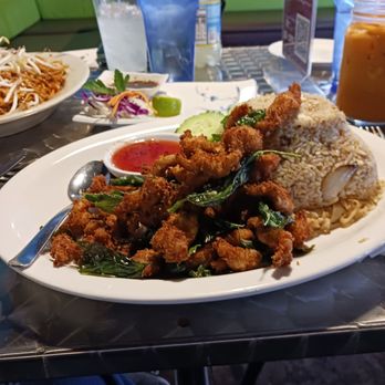 ROYAL YUM - Updated June 2024 - 170 Photos & 83 Reviews - 801 Sunset St, Denton, Texas - Thai ...