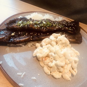 HULA POT - Updated August 2024 - 44 Photos & 36 Reviews - 113 N 4th St ...