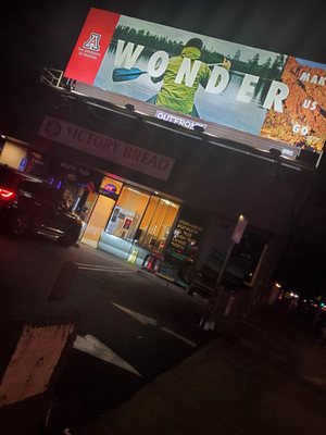 VICTORY BREAD - Updated October 2024 - 68 Photos & 79 Reviews - 14049 ...