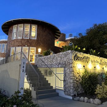 CARDIFF BY THE SEA LODGE - Updated November 2024 - 99 Photos & 14 ...