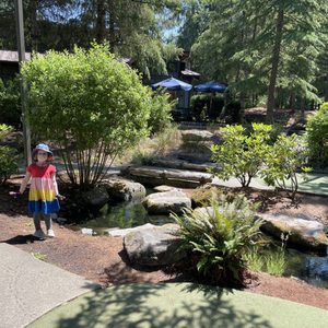 RAINBOW RUN PUTTING COURSE - 48 Photos & 67 Reviews - 10402 Willows Rd ...