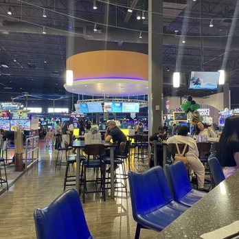 MAIN EVENT TEMPE - Updated December 2025 - 402 Photos & 569 Reviews ...