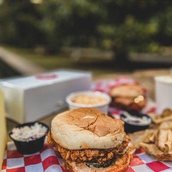 SMACKBIRD HOT CHICKEN - Updated August 2025 - 118 Photos & 105 Reviews ...