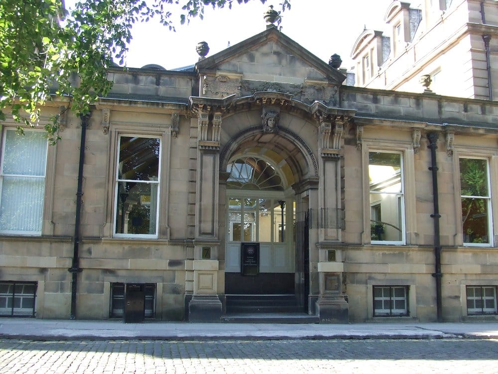 PSYCHOLOGY BUILDING - UNIVERSITY OF EDINBURGH - Updated September 2024 ...