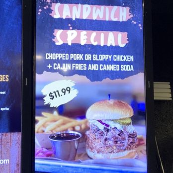 CEDAR RIVER SMOKEHOUSE BARBECUE - Updated November 2024 - 212 Photos ...