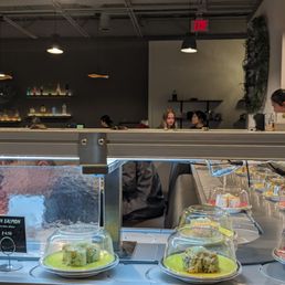 UMAI REVOLVING SUSHI - Updated October 2025 - 308 Photos & 112 Reviews ...