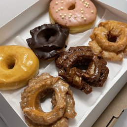 STATUS DOUGH - KNOXVILLE - Updated June 2025 - 206 Photos & 246 Reviews ...