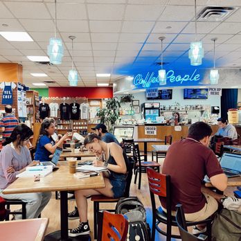 BOOKPEOPLE - Updated June 2024 - 347 Photos & 543 Reviews - 603 N Lamar ...