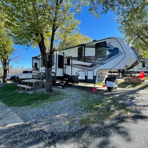 HAT CREEK RESORT & RV PARK - Updated October 2025 - 23 Photos & 80 ...