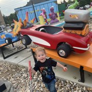 TOY BOX MINI GOLF - 42 Photos & 15 Reviews - 112 Dollywood Ln, Pigeon ...