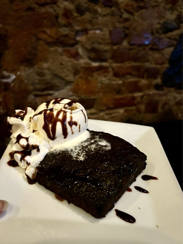 SURF N’ TURF BISTRO - Updated December 2024 - 33 Photos & 14 Reviews ...