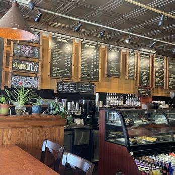 UNCOMMON GROUNDS COFFEE & TEA - Updated December 2025 - 266 Photos ...