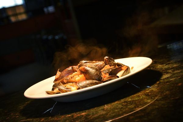 BARREL - Updated October 2025 - 22 Photos & 37 Reviews - 131 Queensway ...