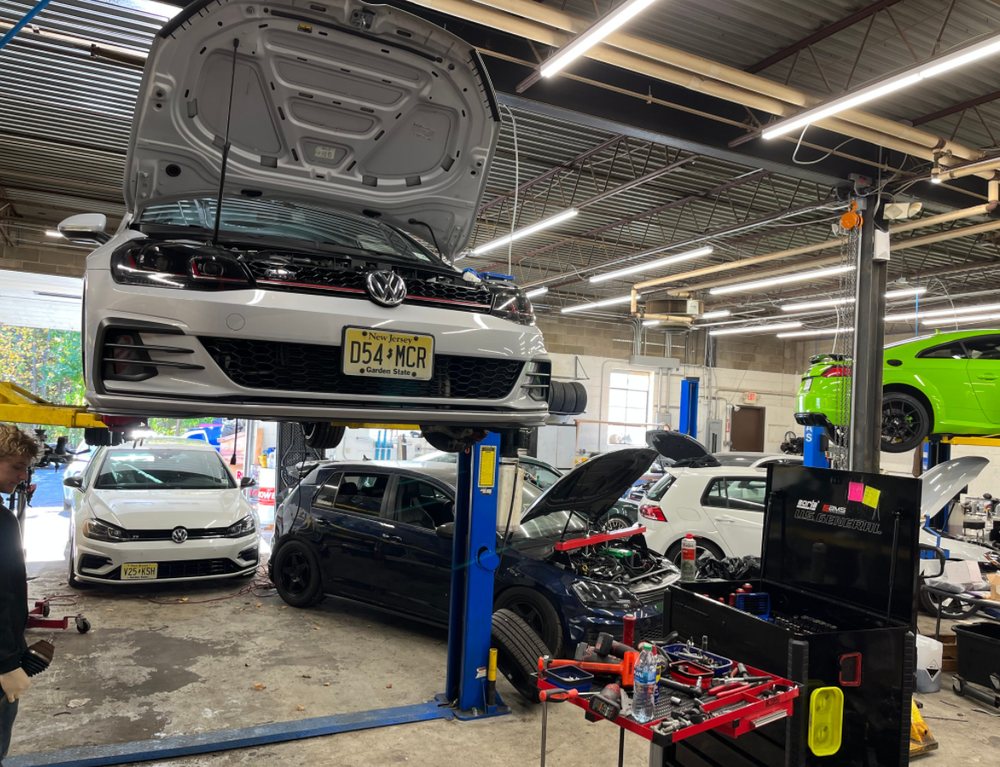 A2B EURO CAR REPAIR - Updated July 2024 - 11 Photos - 10 Bldg 3 New ...