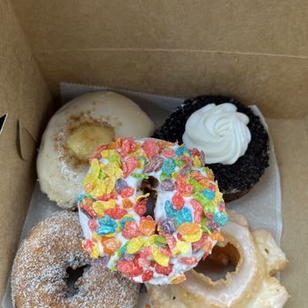 YOYO DONUTS - Updated September 2024 - 296 Photos & 304 Reviews - 5757 ...