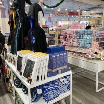 MINISO - Updated January 2026 - 241 Photos & 36 Reviews - 490 Broadway ...