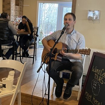 BLUE RIDGE ESTATE VINEYARD & WINERY - Updated August 2024 - 557 Photos ...