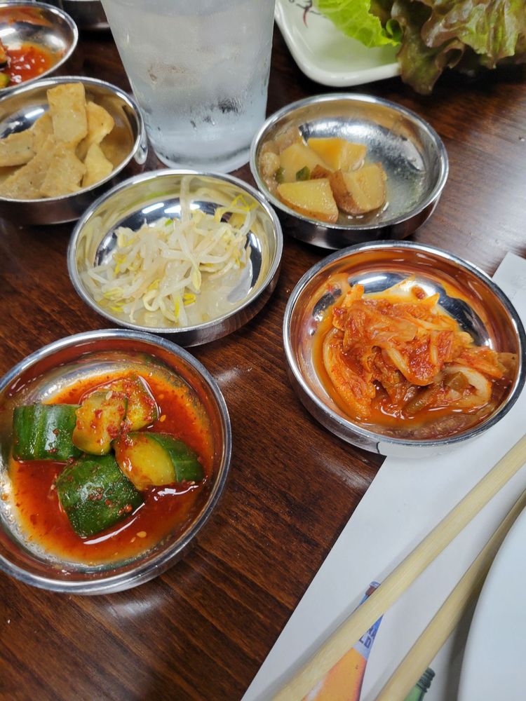 GARLIC BULGOGI - Updated July 2024 - 45 Photos & 26 Reviews - 6733 ...