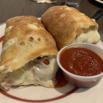 GRANDE PIZZA & FAMILY RESTAURANT - Updated June 2025 - 16 Photos & 47 ...