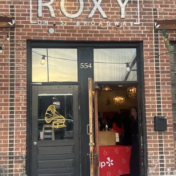 ROXY ON BROADWAY - Updated December 2025 - 189 Photos & 153 Reviews ...