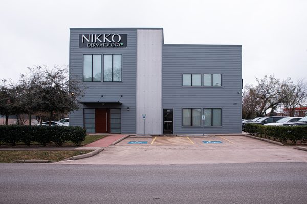 NIKKO COSMETIC SURGERY - 126 Photos & 33 Reviews - 4707 Eigel St ...