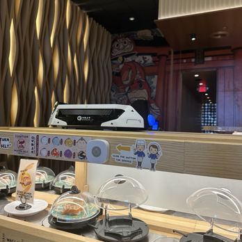 UZU REVOLVING SUSHI - Updated 05/2025 - 563 Photos & 249 Reviews - 1701 ...