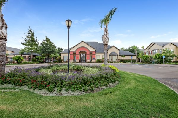 ARTESIAN ON WESTHEIMER - Updated January 2025 - 114 Photos & 37 Reviews ...