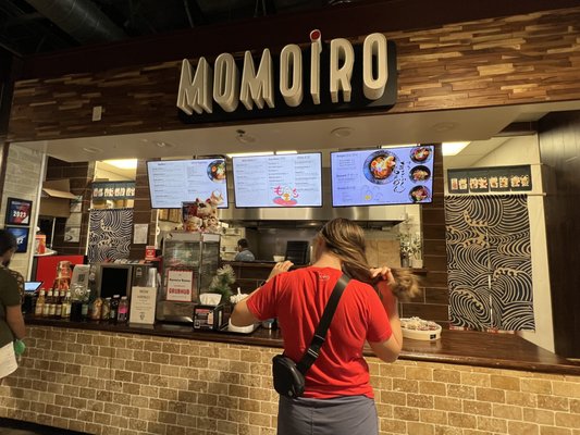 MOMOIRO RAMEN - Updated August 2025 - 127 Photos & 50 Reviews - 68 N ...