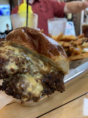 VALLEY BURGER - 14 Photos & 32 Reviews - 1004 Menomonie St, Eau Claire ...