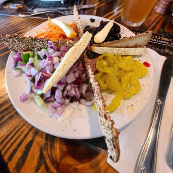 CHECKERS OLD MUNCHEN - 678 Photos & 509 Reviews - 2209 E Atlantic Blvd ...