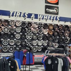 SUMMIT RACING EQUIPMENT - 56 Photos & 147 Reviews - 960 E Glendale Ave ...