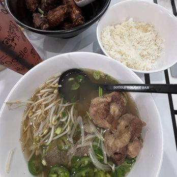 DOODLE NOODLE BAR - Updated June 2024 - 469 Photos & 162 Reviews - 9620 ...