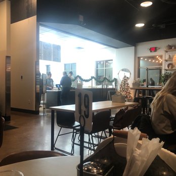 CHRISTIANOS PIZZA - Updated January 2025 - 17 Photos & 32 Reviews ...