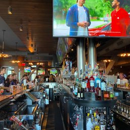 TAVERN IN THE SQUARE - Updated August 2025 - 339 Photos & 459 Reviews ...