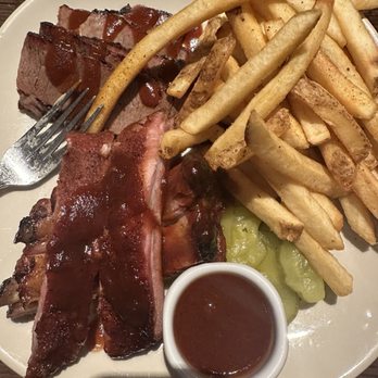 JACK STACK BARBECUE - FREIGHT HOUSE - Updated August 2024 - 2651 Photos ...