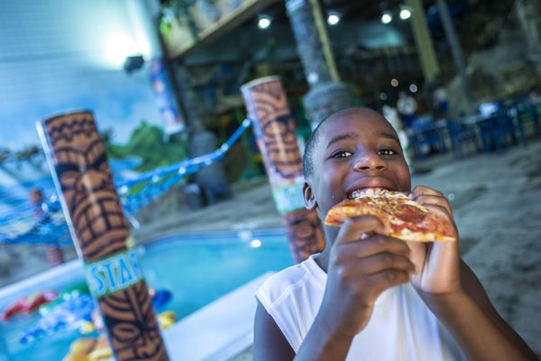 EDGEWATER HOTEL AND WATERPARK - Updated May 2026 - 167 Photos & 160 ...