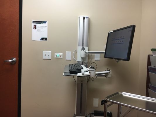 Photos of PIH HEALTH URGENT CARE - HACIENDA HEIGHTS - Updated August ...