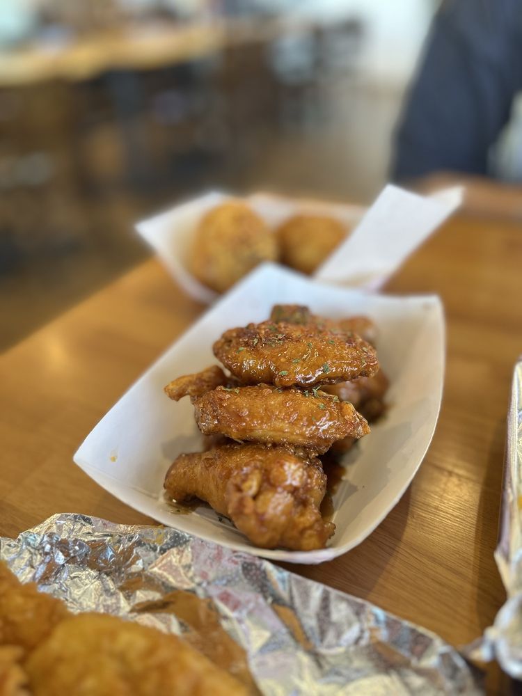 LEGEND HOT CHICKEN - Updated December 2025 - 96 Photos & 49 Reviews ...