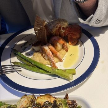 BLUE POINT GRILLE - Updated December 2025 - 725 Photos & 600 Reviews ...