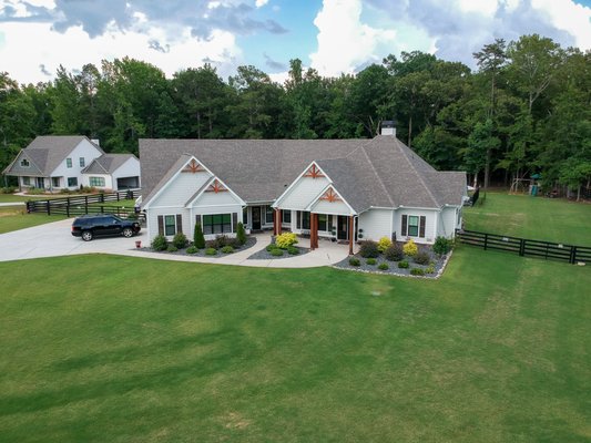 NIA REALTY GROUP - Contact Agent - 152 Ebenezer Rd, Fayetteville ...
