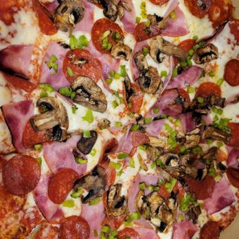 LAMPPOST PIZZA - Updated January 2025 - 171 Photos & Average of 3.3 ...