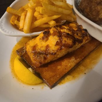 THE LIGHTHOUSE RESTAURANT & DOCK BAR - Updated October 2024 - 535 ...