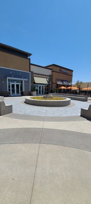 CENTER POINTE PLAZA - Updated June 2026 - 10 Photos - 27281 Newport Rd ...