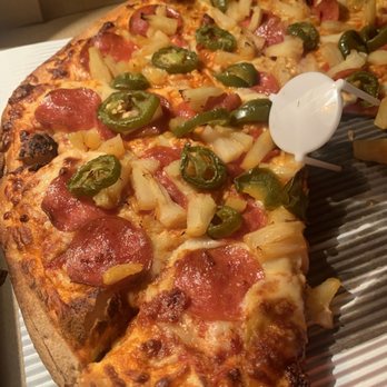 DELISH PIZZA - 81 Photos & 156 Reviews - 92 W Court St, Woodland ...
