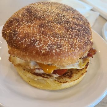 CAFÉ ZUZU - Updated July 2024 - 80 Photos & 20 Reviews - 555 Dundas ...