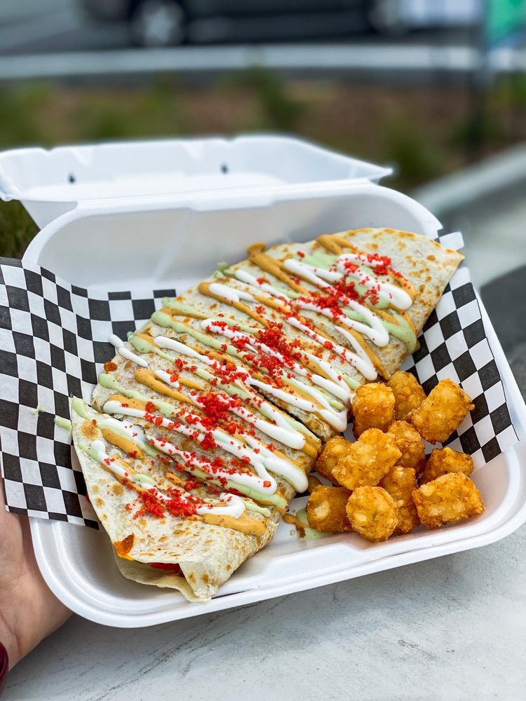 BOMB DILLA - Updated December 2024 - 25 Photos & 36 Reviews - 54 E 100 ...