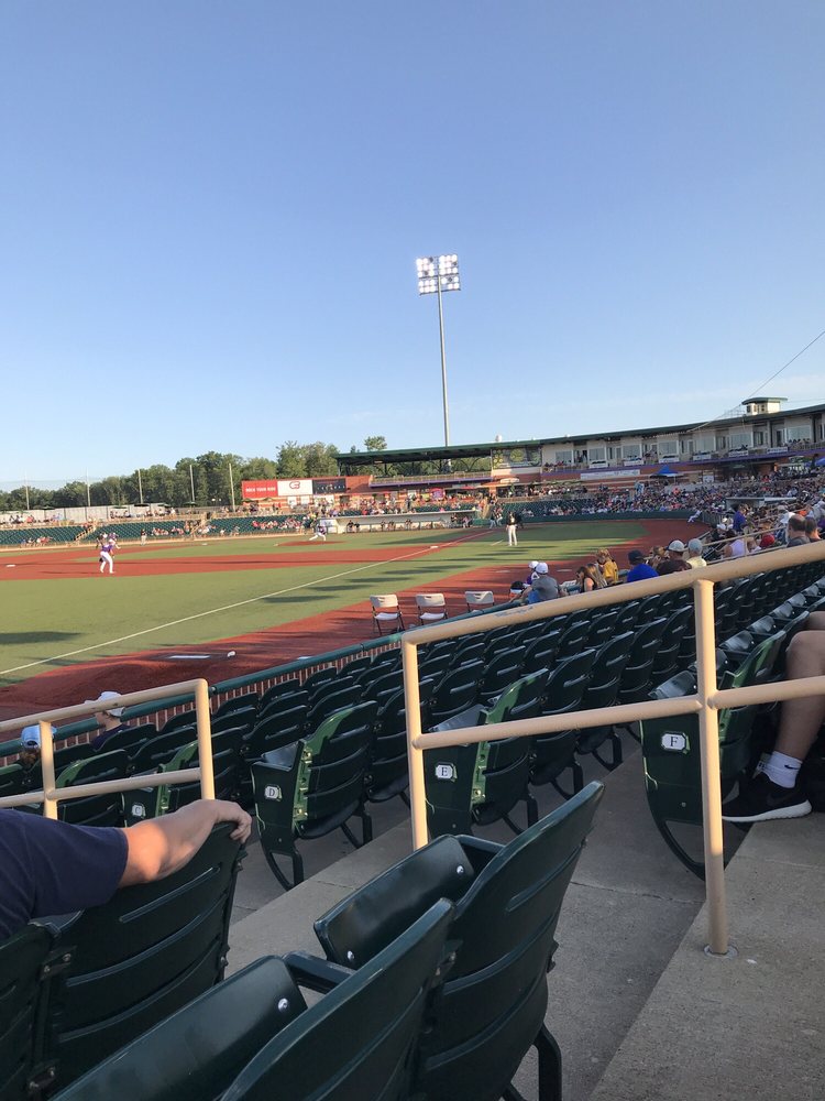 LAKE ERIE CRUSHERS - 34 Photos & 14 Reviews - 2009 Baseball Blvd, Avon ...