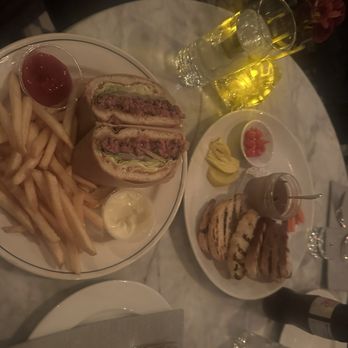 COMSTOCK SALOON - Updated August 2025 - 940 Photos & 1031 Reviews - 155 ...