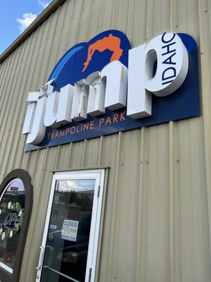 IJUMP - Updated December 2025 - 13 Photos & 22 Reviews - 2670 E 14th N ...